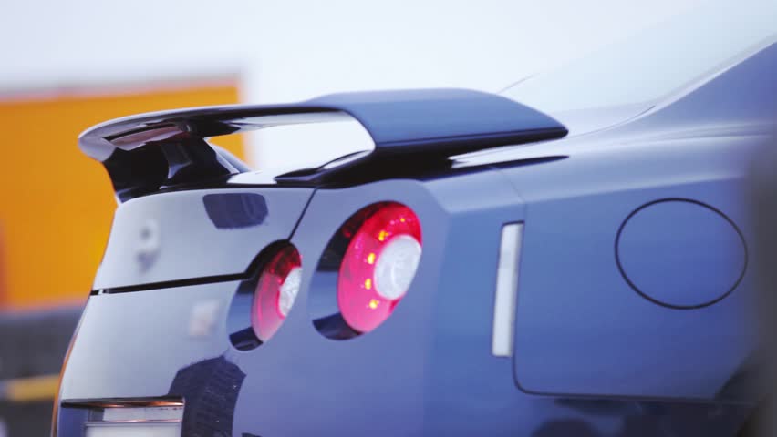 Going to try this: install an Oettinger Spoiler in a darker shade | VW ...